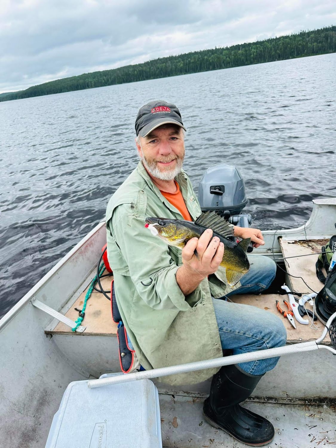 Photo Gallery - Cobb Bay Lodge